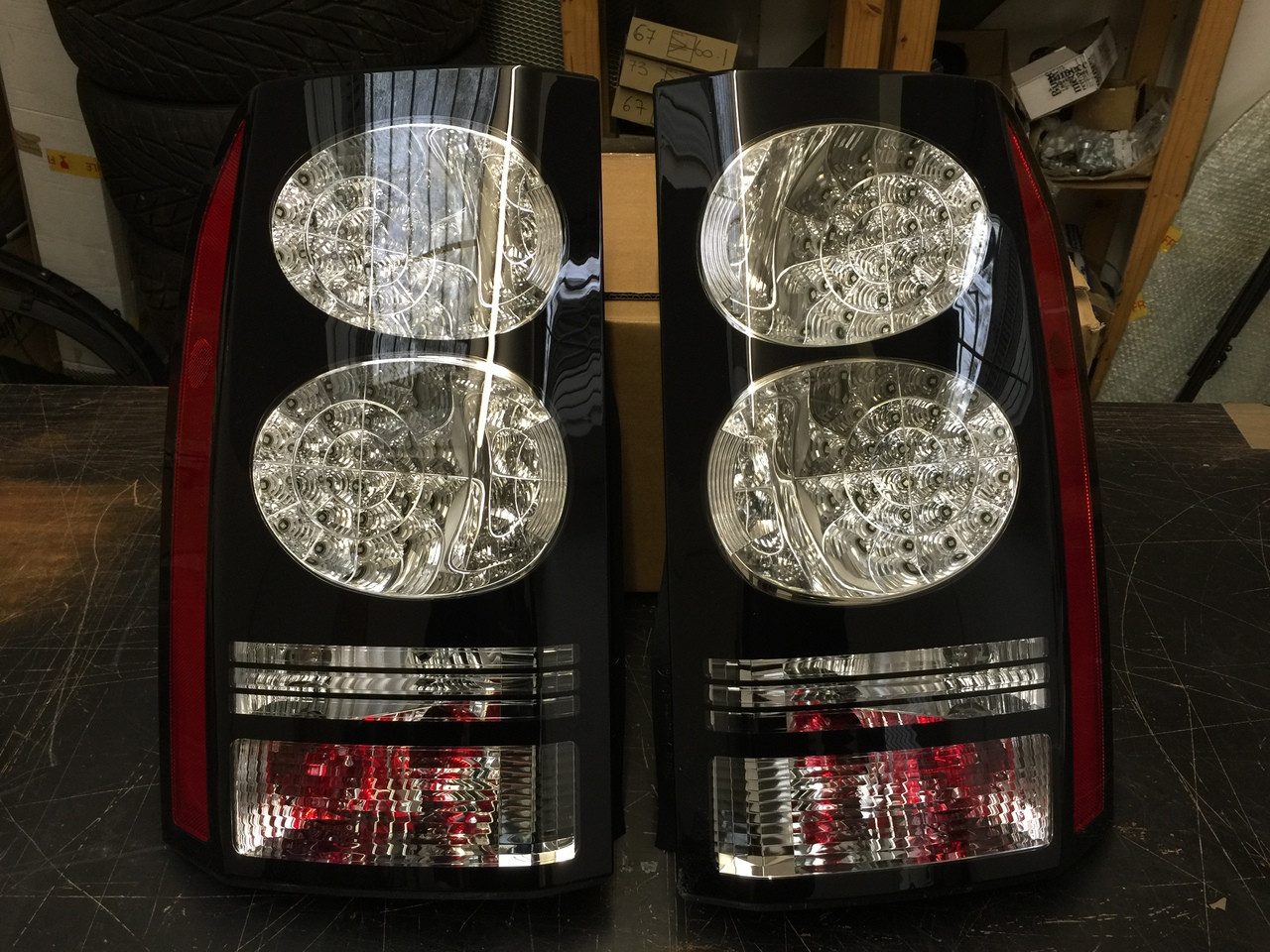 Land Rover Discovery 4 2015 Rear Tail Lights Genuine JLR - Meduza ...