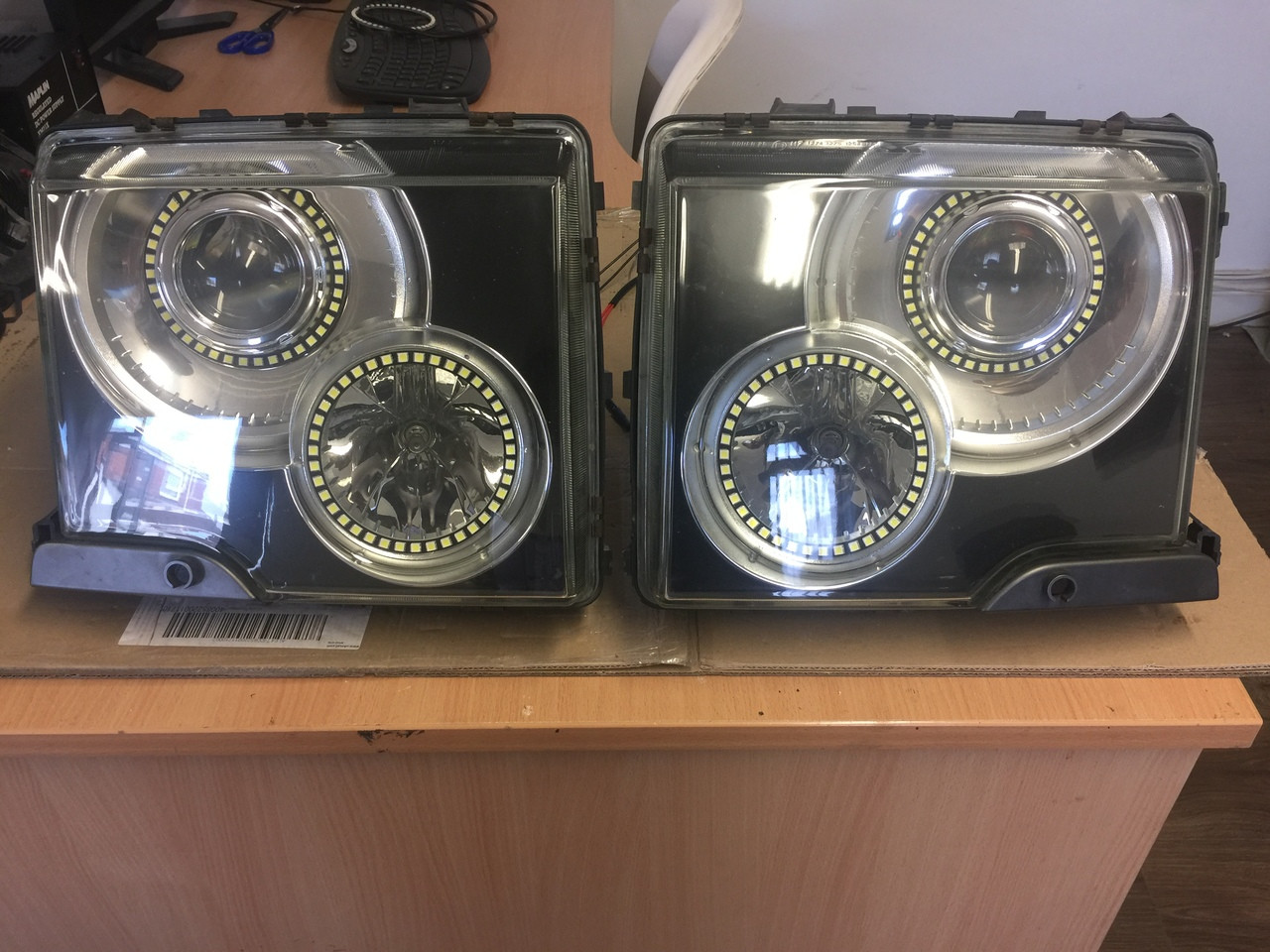 Range Rover Headlight Conversion to LED Spec 2002-2004 - Meduza Design Ltd