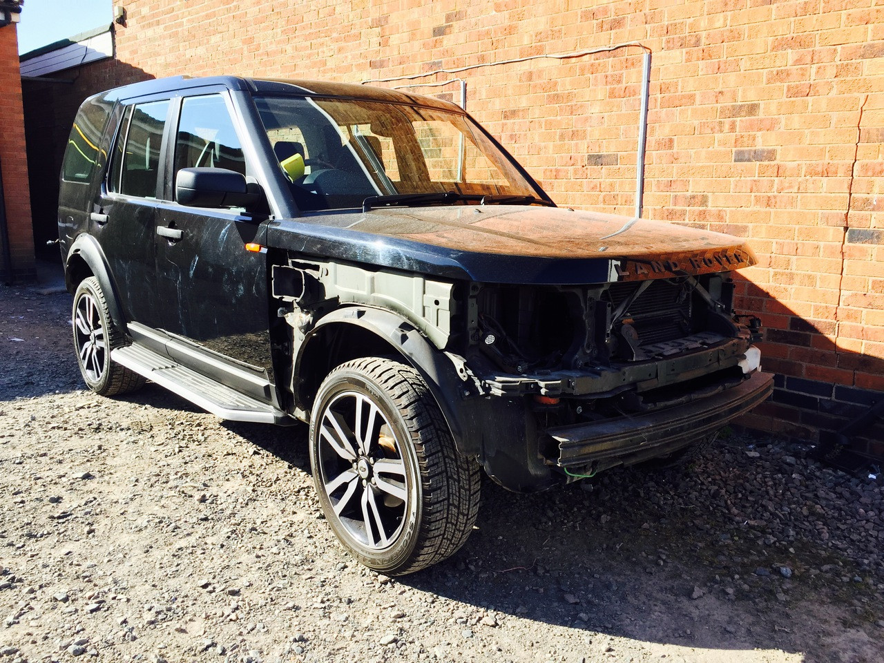 Land Rover Discovery 4 to 2016 Conversion Facelift - Meduza Design Ltd