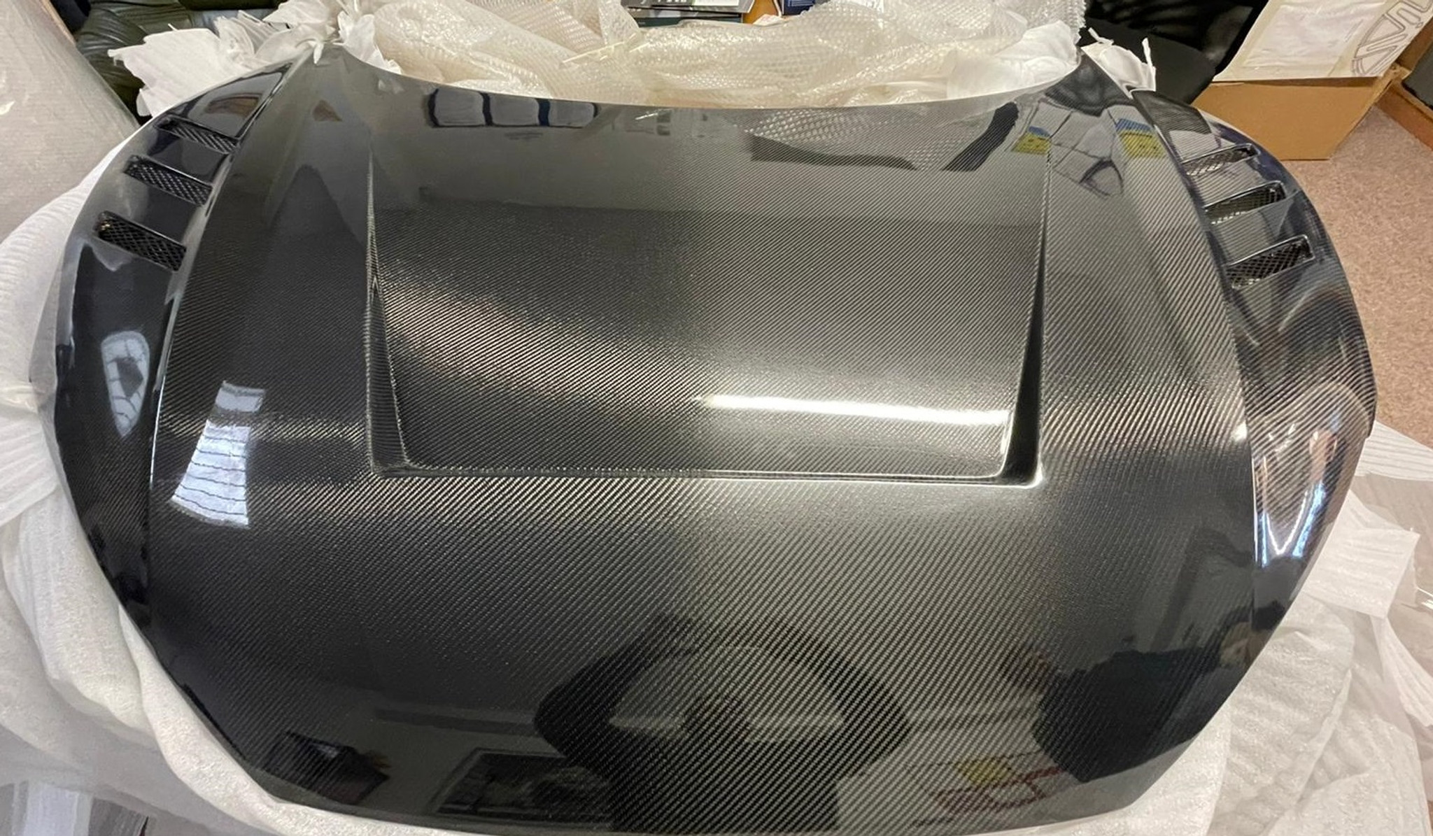 Audi R8 2017 > MDesign Carbon Fiber Bonnet Hood - Meduza Design Ltd