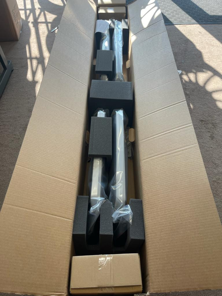 Land Rover Defender 2020> 90 & 110 Genuine Fixed Side Steps - Meduza ...