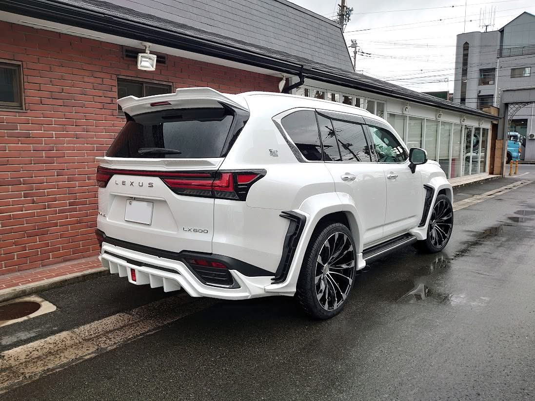 Lexus LX600 WD Body Kit - Meduza Design Ltd