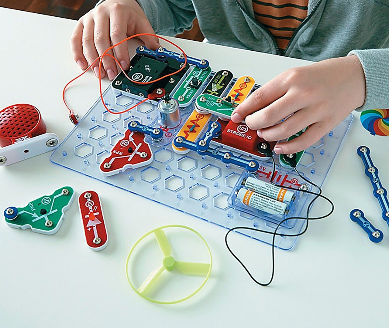 Elenco Snap Circuits Training Program - Midwest Technology Products