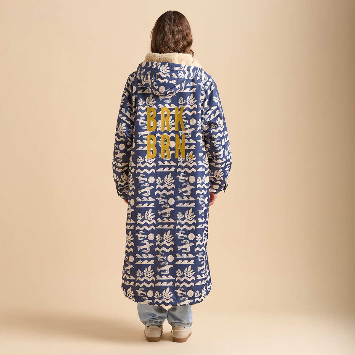 Brakeburn Women's Chinook Changing Robe - Coast Blue | Charlies