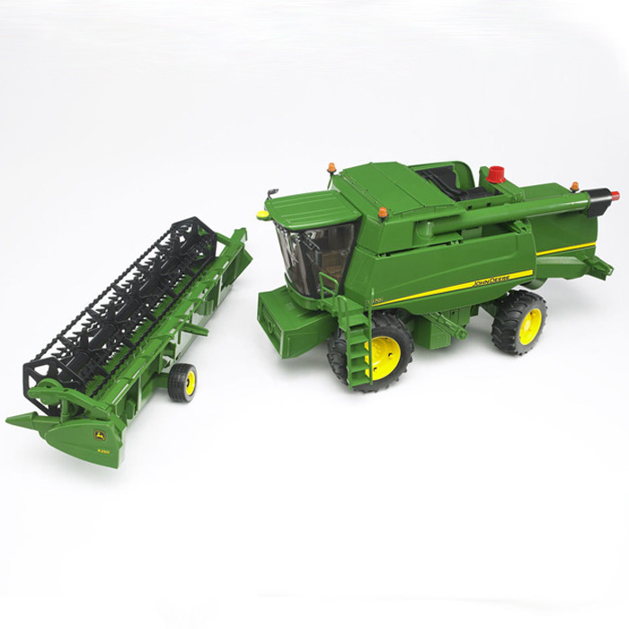 Bruder 2132 John Deere Combine Harvester T670I | Charlies