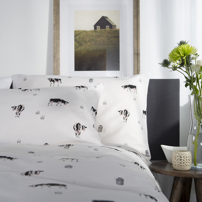 Deyongs Cows Bedding Set - Cream | Charlies