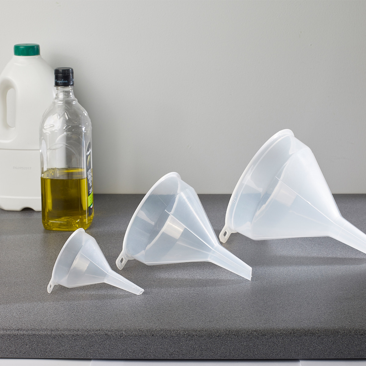 Whitefurze Plastic Funnel - 18cm | Charlies