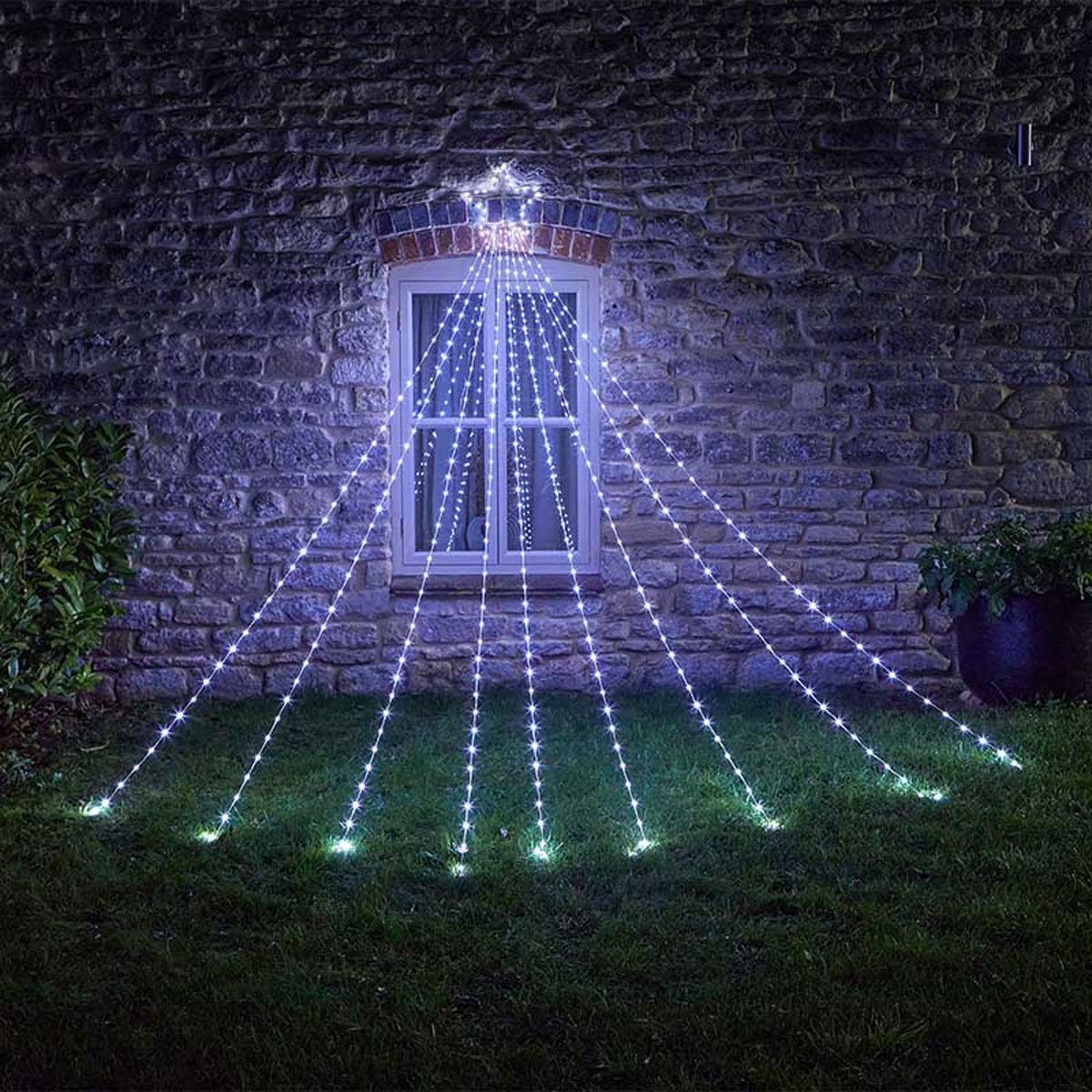 Cascading String Lights LALAPAO Outdoor Christmas String Lights Solar
