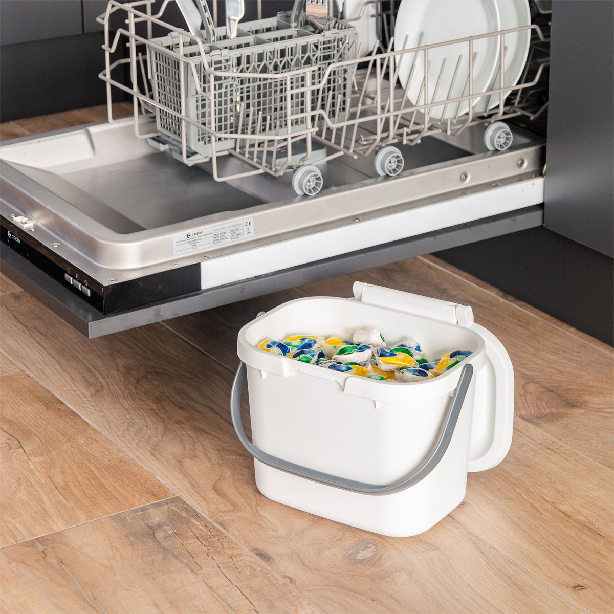 Addis Kitchen Compost Caddy, 4.5 Litre – White/Grey | Charlies