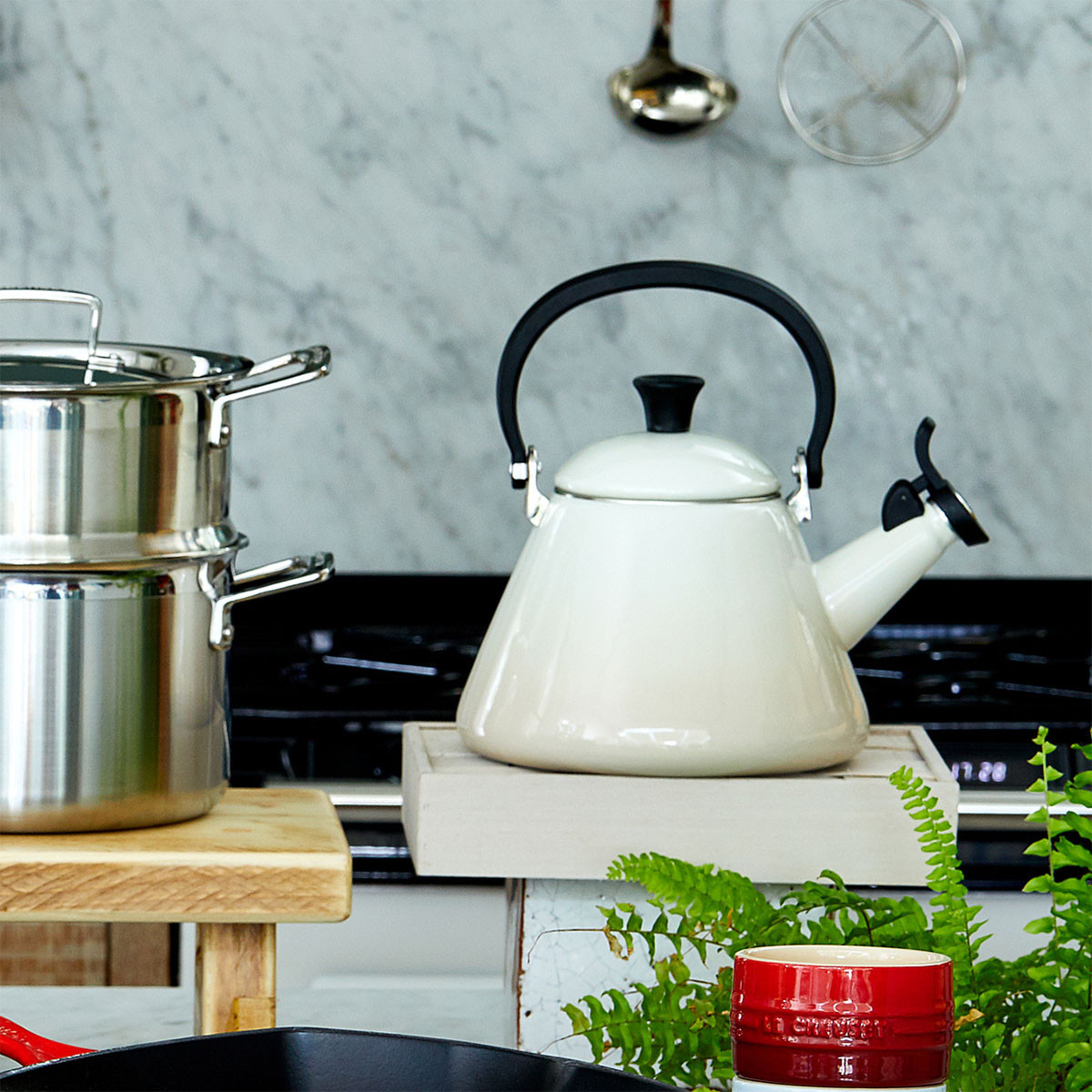 Le Creuset Kone Stovetop Kettle, 1.6L - Meringue | Charlies