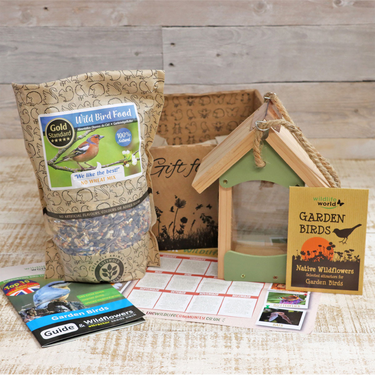 Wildlife World Bird Barn Gift Box | Charlies