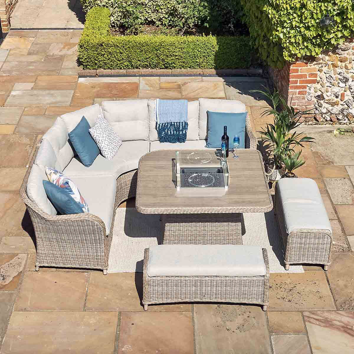 LG Outdoor St Tropez Sand 9 Seater Corner Dining Garden Furniture Set ...