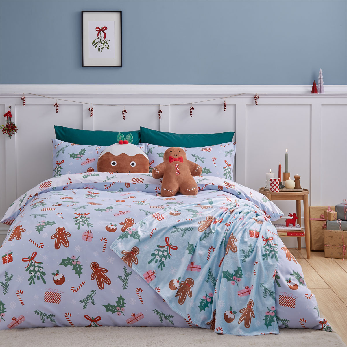 Catherine Lansfield Christmas Gingerbread Soft Microfibre Reversible ...