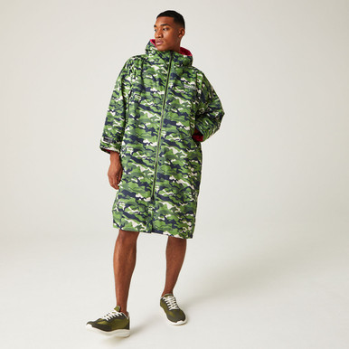 Regatta Adults Waterproof Changing Robe - Cactus Camo | Charlies