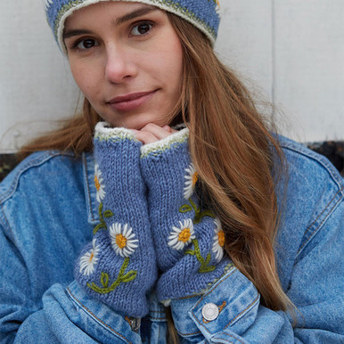 Pachamama Women's Daisy Chain Handwarmers - Jacaranda | Charlies
