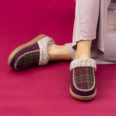 Lunar Women's Emblaze Mule Slipper - Burgundy | Charlies
