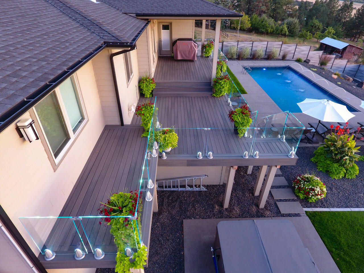 Horizontal Deck Railing and Glass Railing for Decks