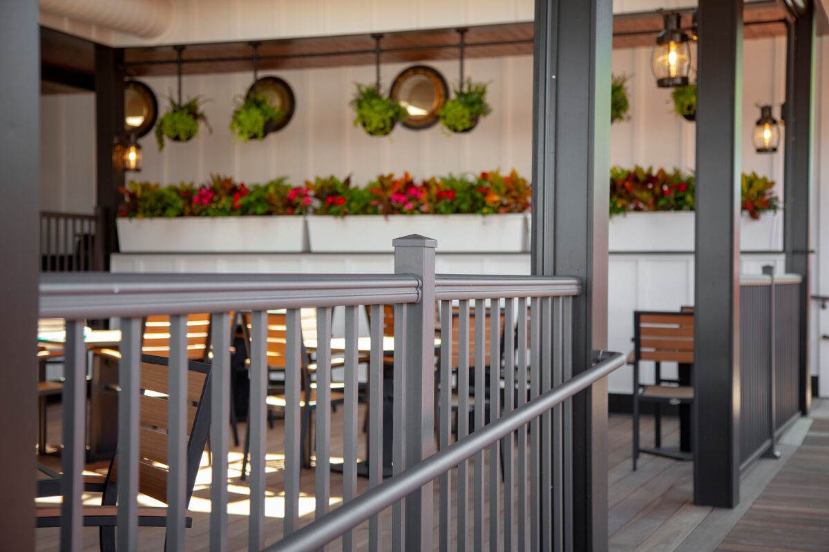RDI Avalon Aluminum Railing | DeckExpressions