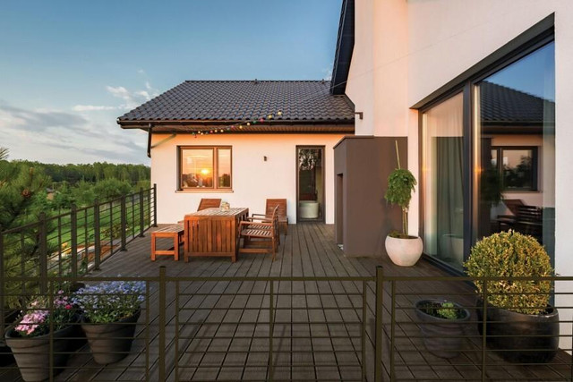 Horizontal Deck Railing by RDI – Modern Steel Railing System