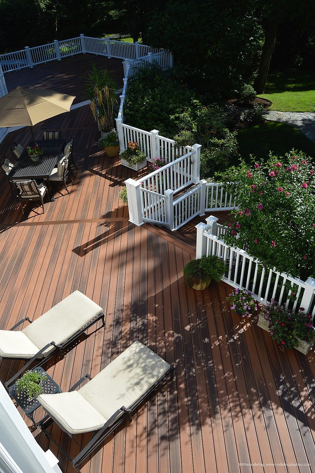 Vinyl and Composite Deck Railing | DeckExpressions