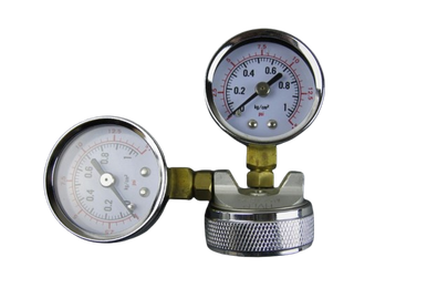 Titan CAPspray 550880 Air Cap w/ 2 Gauges