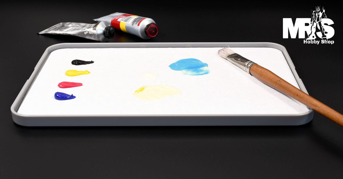 What Is a Wet Palette and Why Every Miniature Painter Needs One - MRS ...