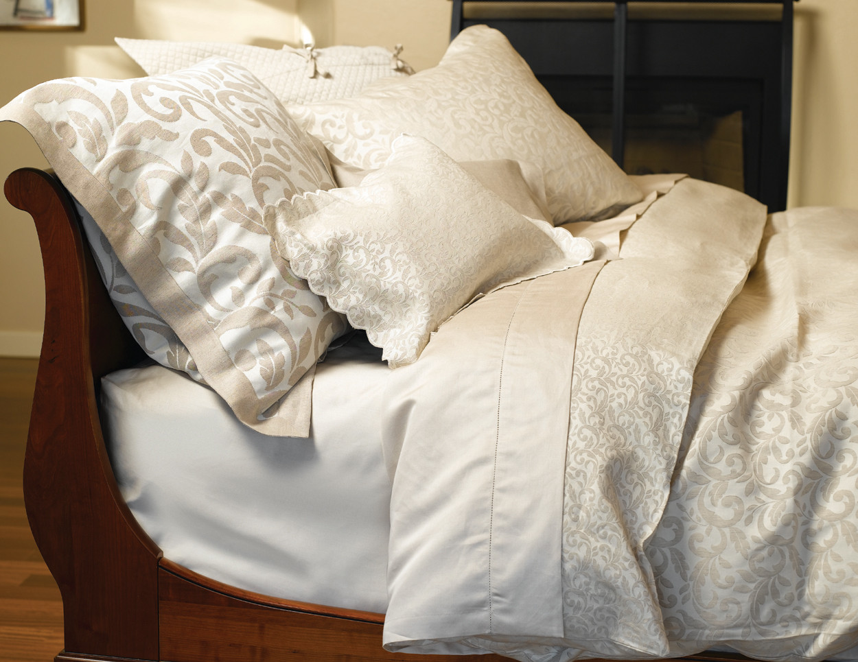 SDH Purists Grande Jasmine Framed Covers - Pure Linens - Legna Sheets ...
