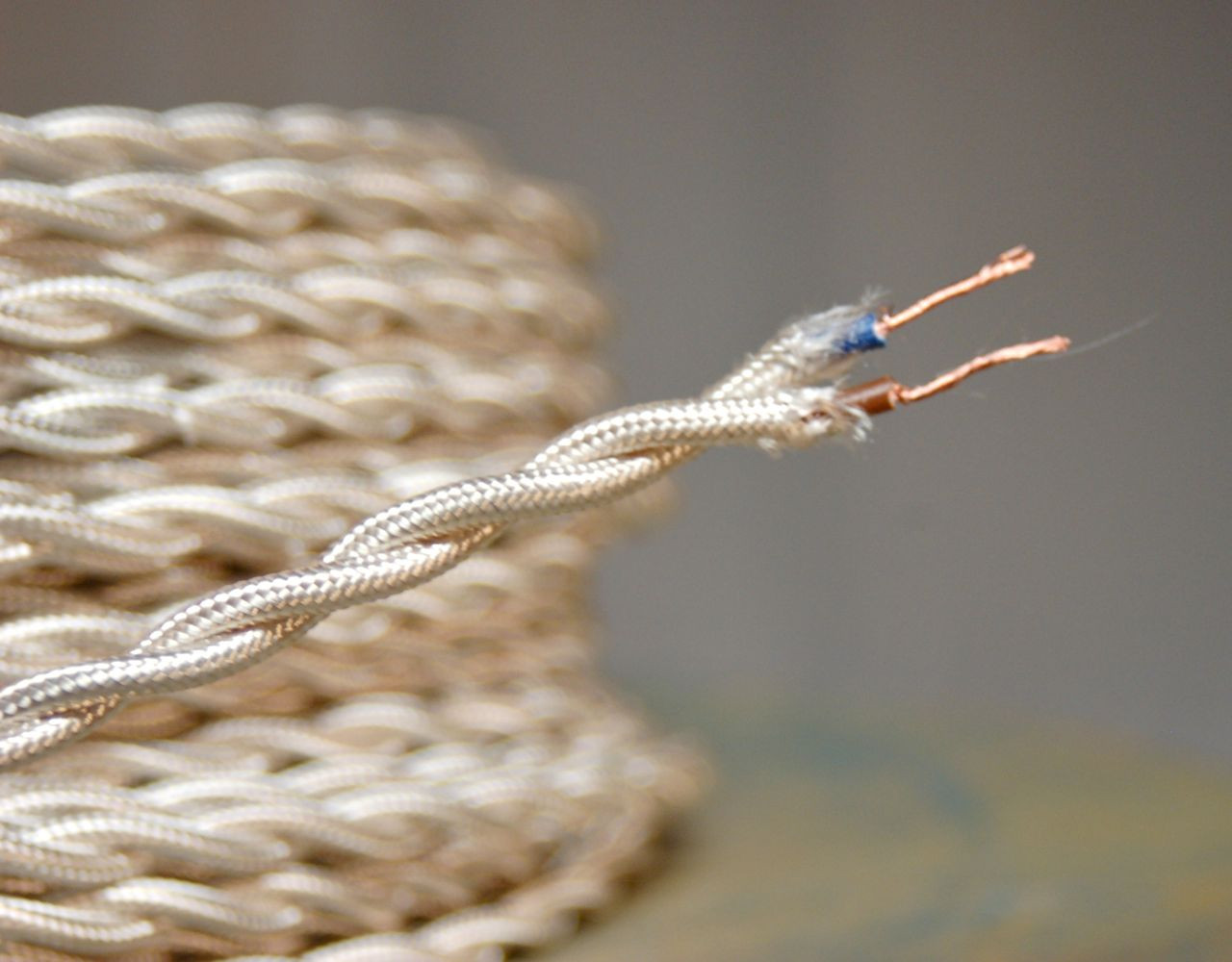 White Ivory Twisted Cloth Covered Wire, Rayon - PER FOOT - Snake Head ...