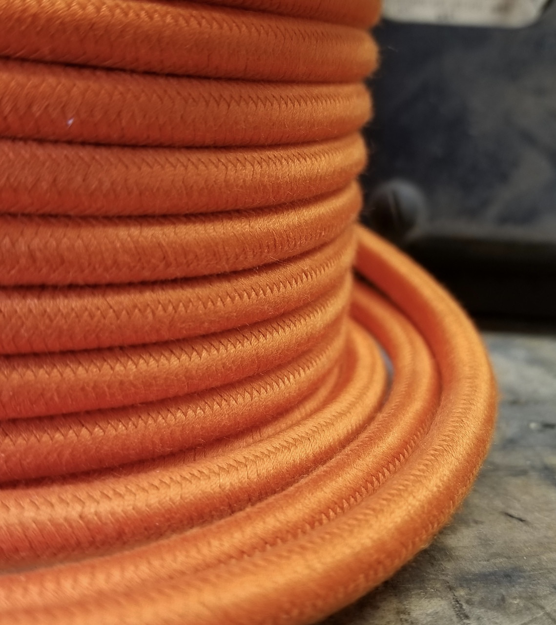 Round 3-Wire Cloth Covered Cord | Round 3-Conductor Wire