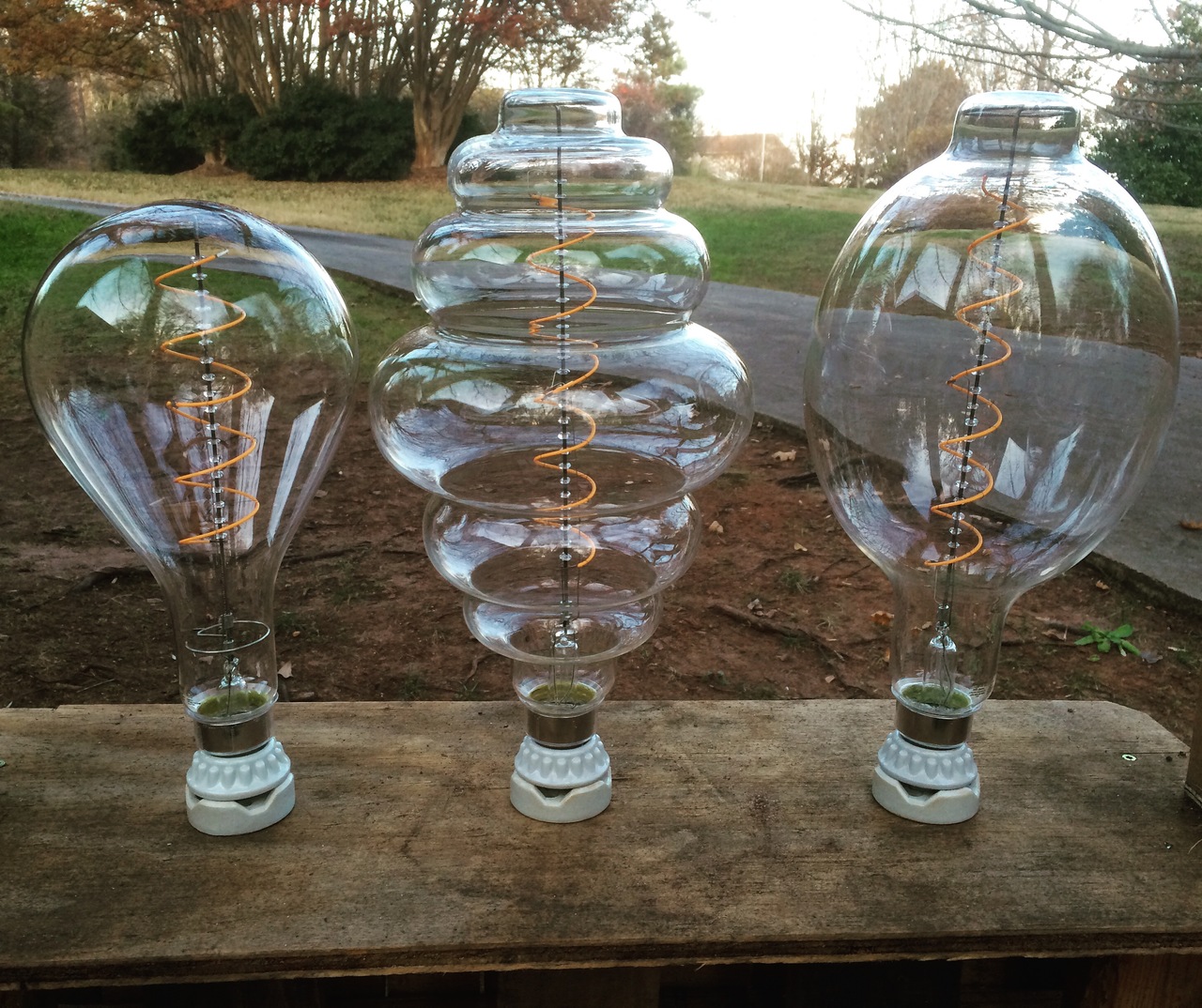 Grand Nostalgic Bulb - Teardrop Shape, 4w LED Oversized Light Bulb