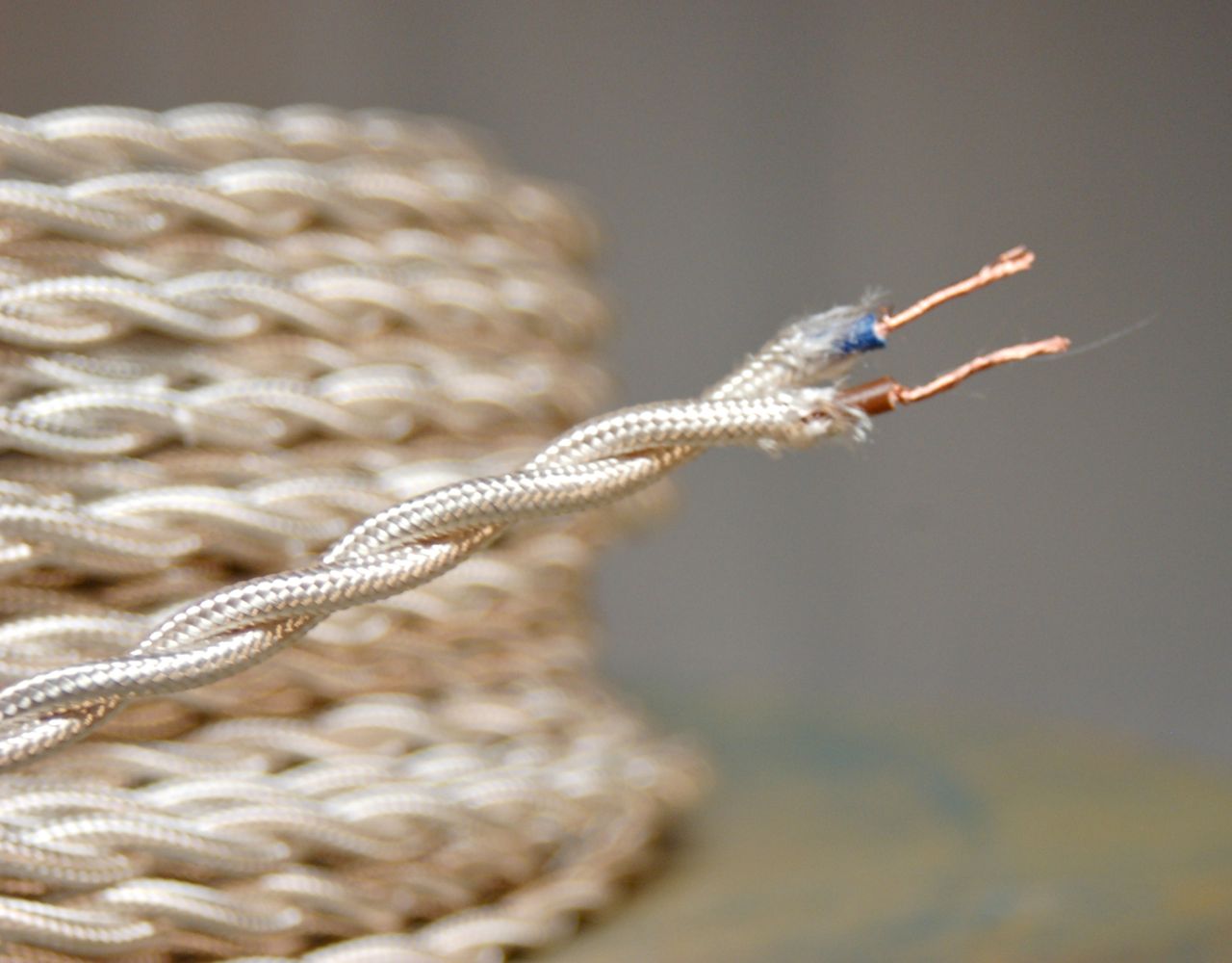 White Ivory Twisted Cloth Covered Wire, Rayon - PER FOOT - Snake Head ...