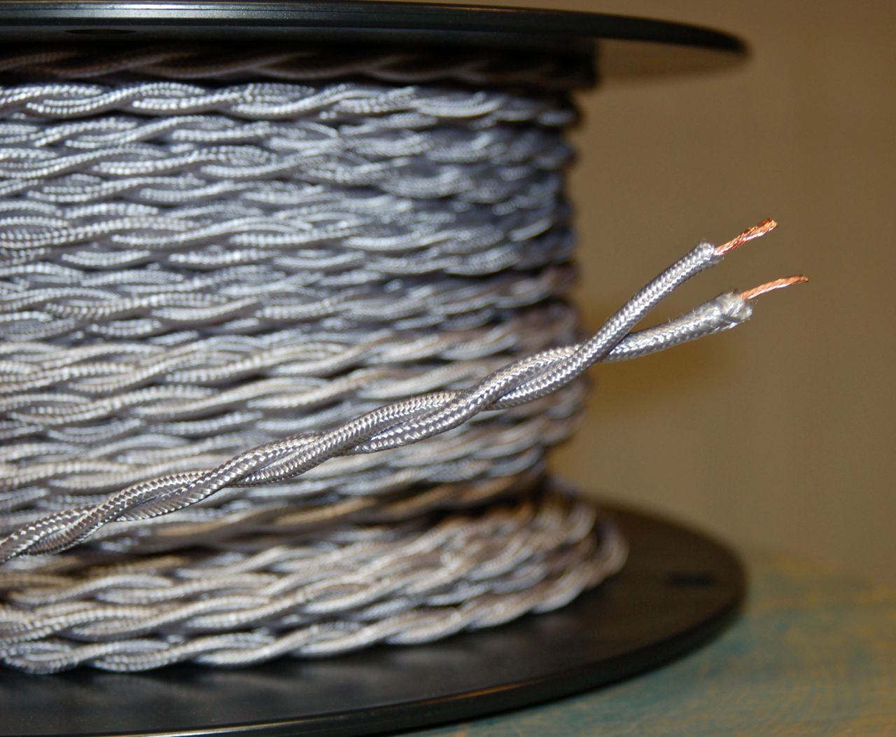Silver Twisted Cloth Covered Electrical Wire | Rayon Covered Cord
