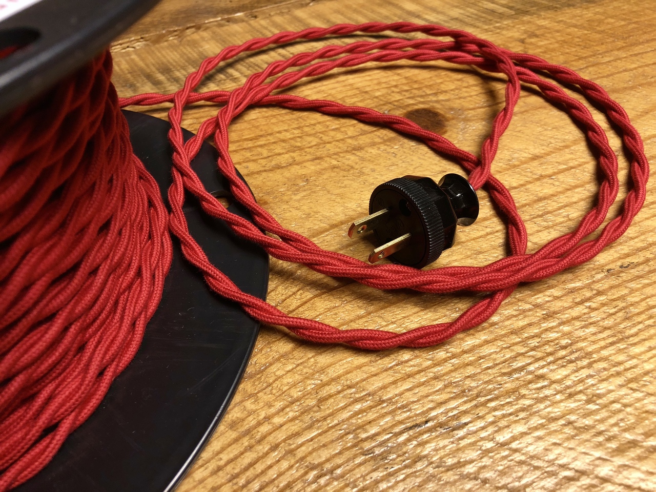 Red Twisted Cloth Covered Wire, Cotton - PER FOOT - Snake Head Vintage