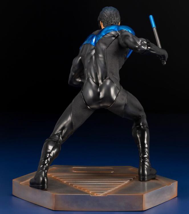 DC ArtFX Nightwing 9.8 Collectible PVC Statue Kotobukiya - ToyWiz
