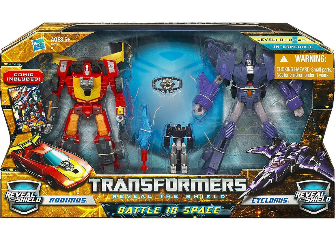 Transformers Reveal the Shield Battle in Space Deluxe Action Figure Set ...