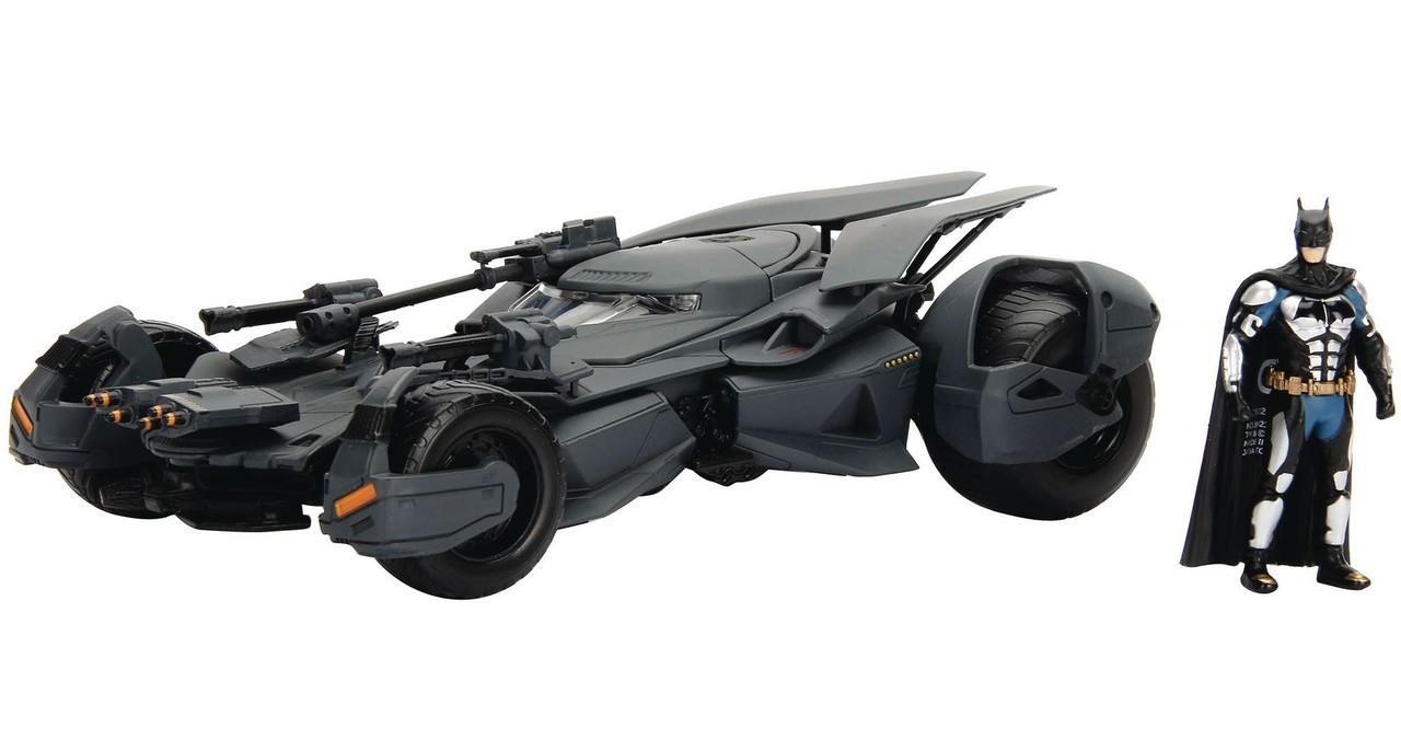 DC Justice League Batmobile Batman 124 Diecast Vehicle Jada Toys - ToyWiz