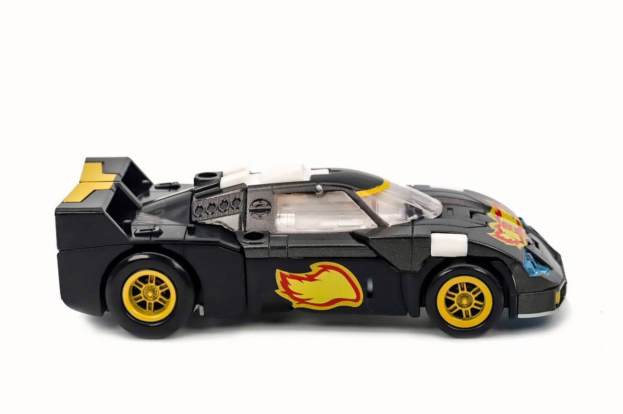 Transformers Generations Selects Ricochet Deluxe Action Figure Hasbro ...