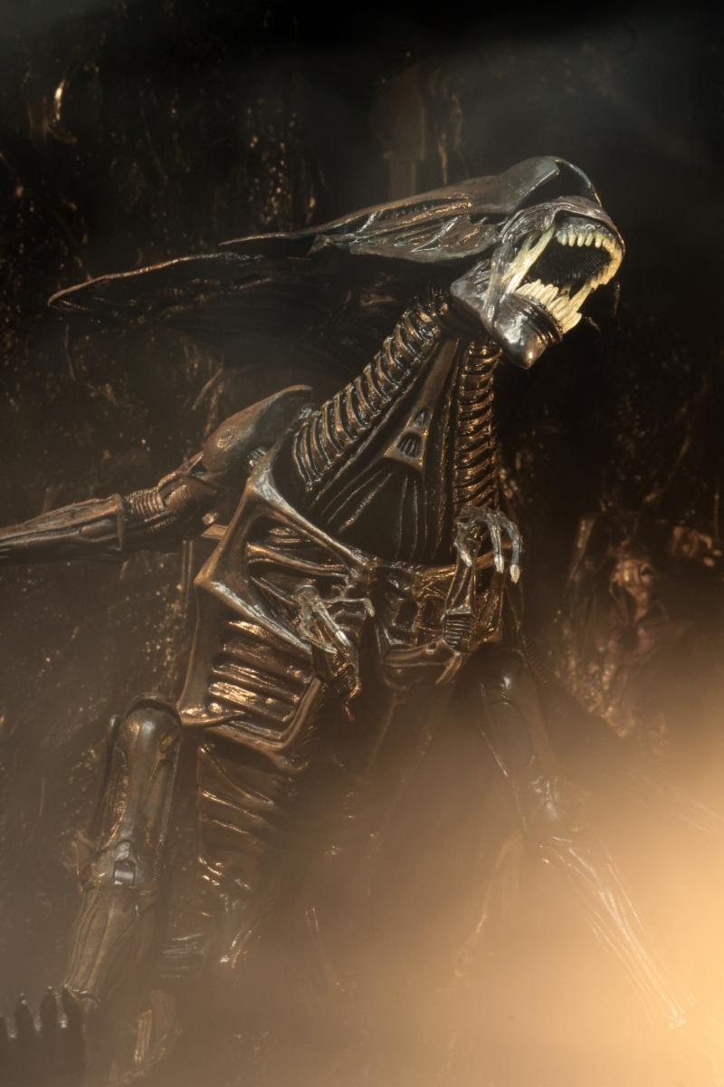 NECA Alien Resurrection Alien Xenomorph Queen 15 Ultra Deluxe Boxed ...