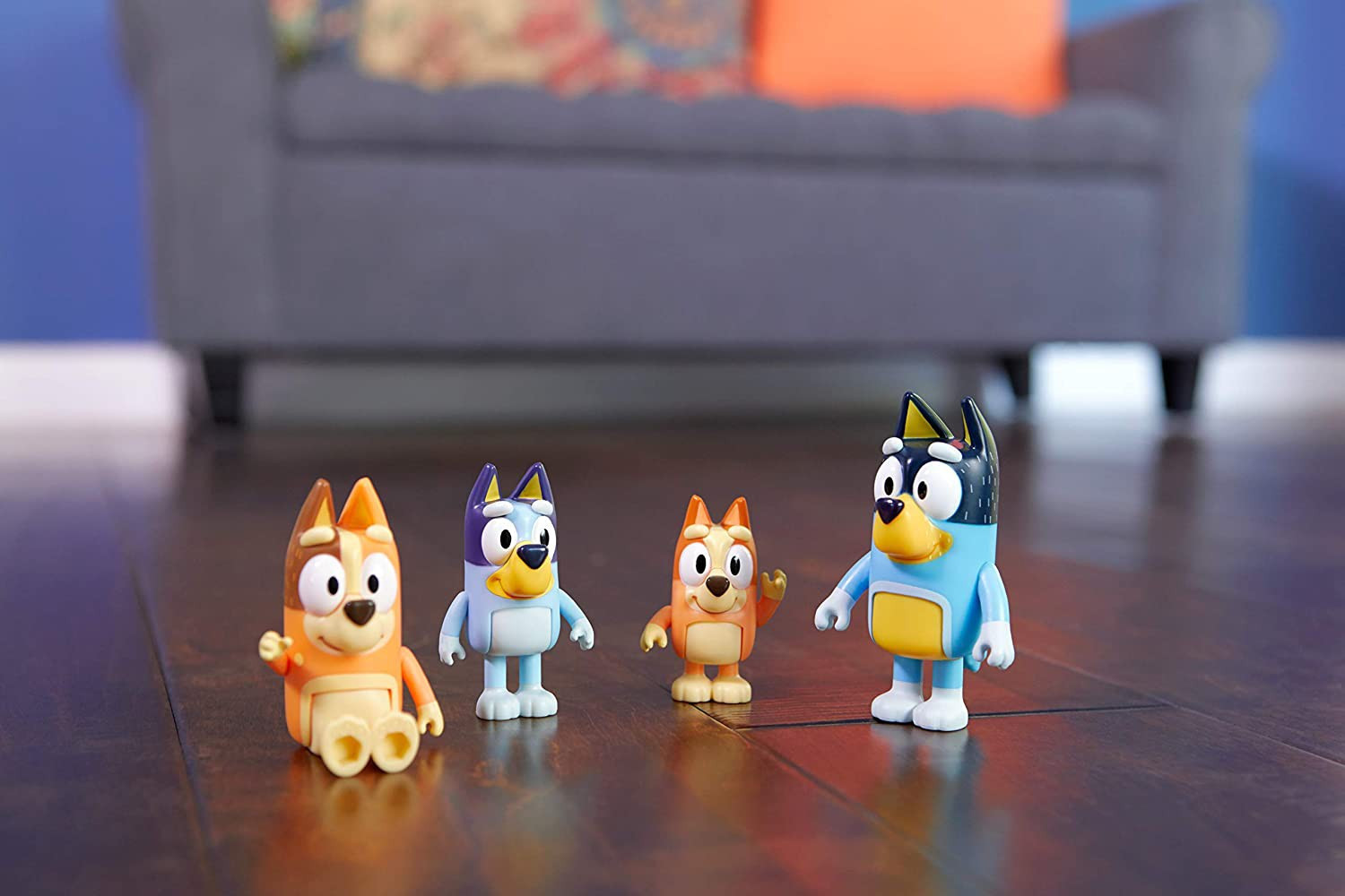 Bluey Bluey Family Mini Figure 4-Pack Bluey, Bingo, Mum Dad Moose Toys ...