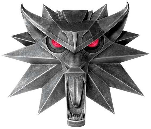 The Witcher 3 Wild Hunt Witcher Wolf Light-Up Wall Exclusive Sculpture ...