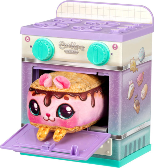 Cookeez Makery Bake Your Own Plush Lil Bakez Oven Playset 3 RANDOM ...