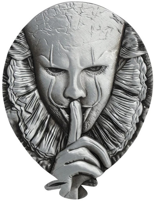 IT Pennywise Medallion Fanattik Collectibles - ToyWiz