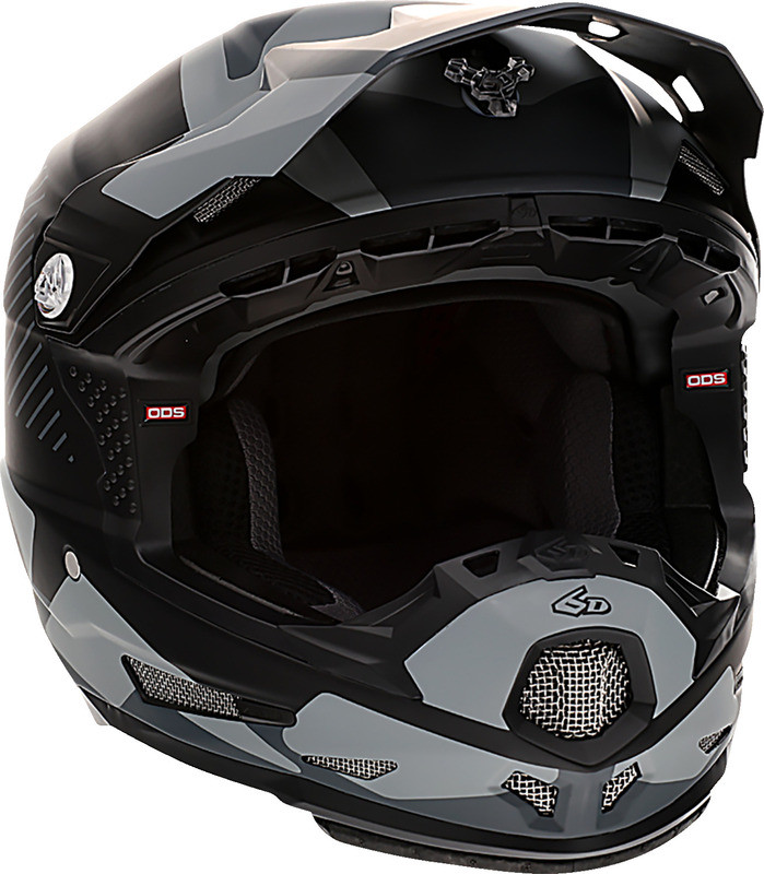 6D ATR-2Y Fusion Black Helmet - Speed Addicts