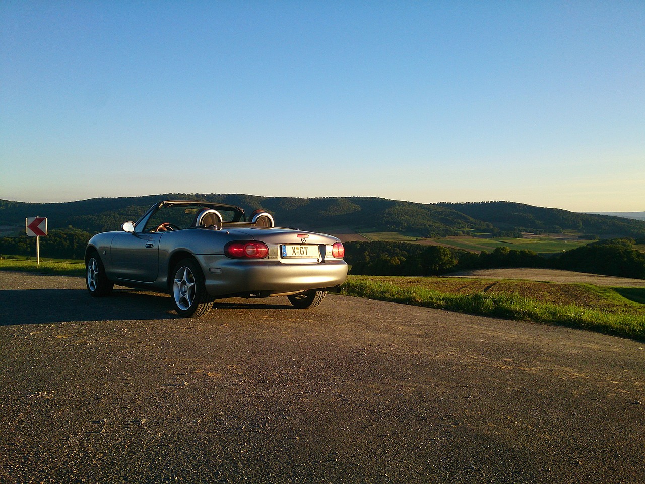 How to rust proof a Mazda MX5 using DINITROL products - Rejel