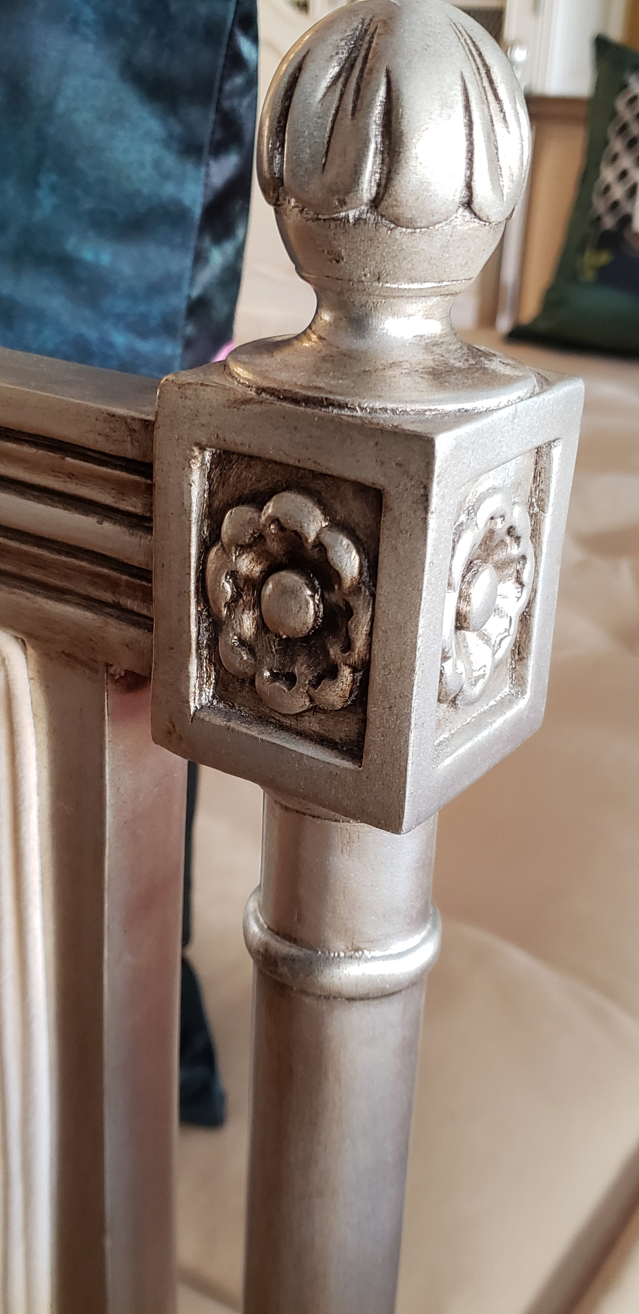 Silver Daybed