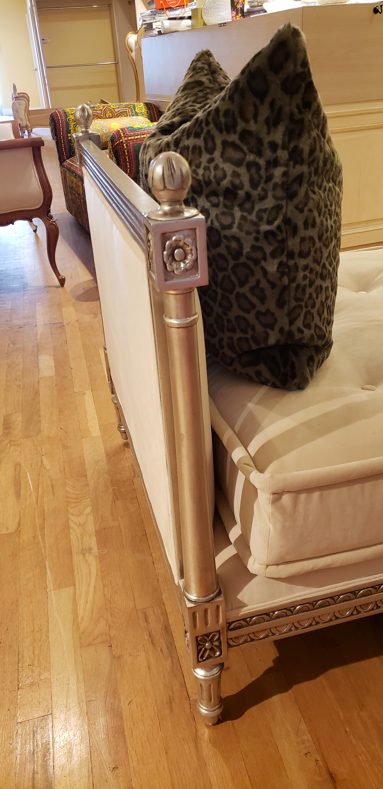 Silver Daybed