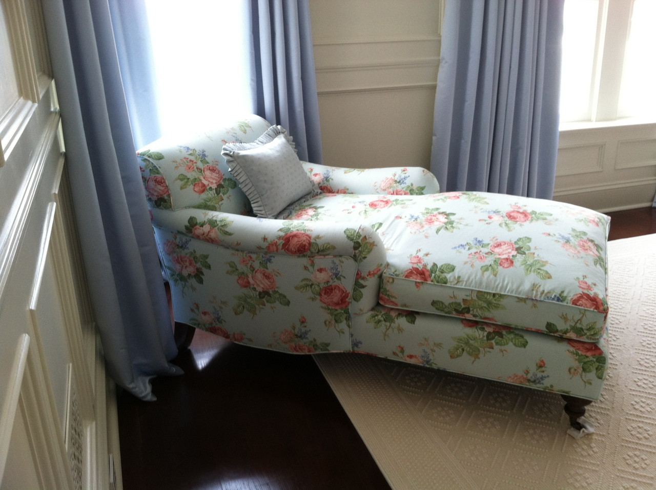 Chaise Lounge, Shabby Chic Decor