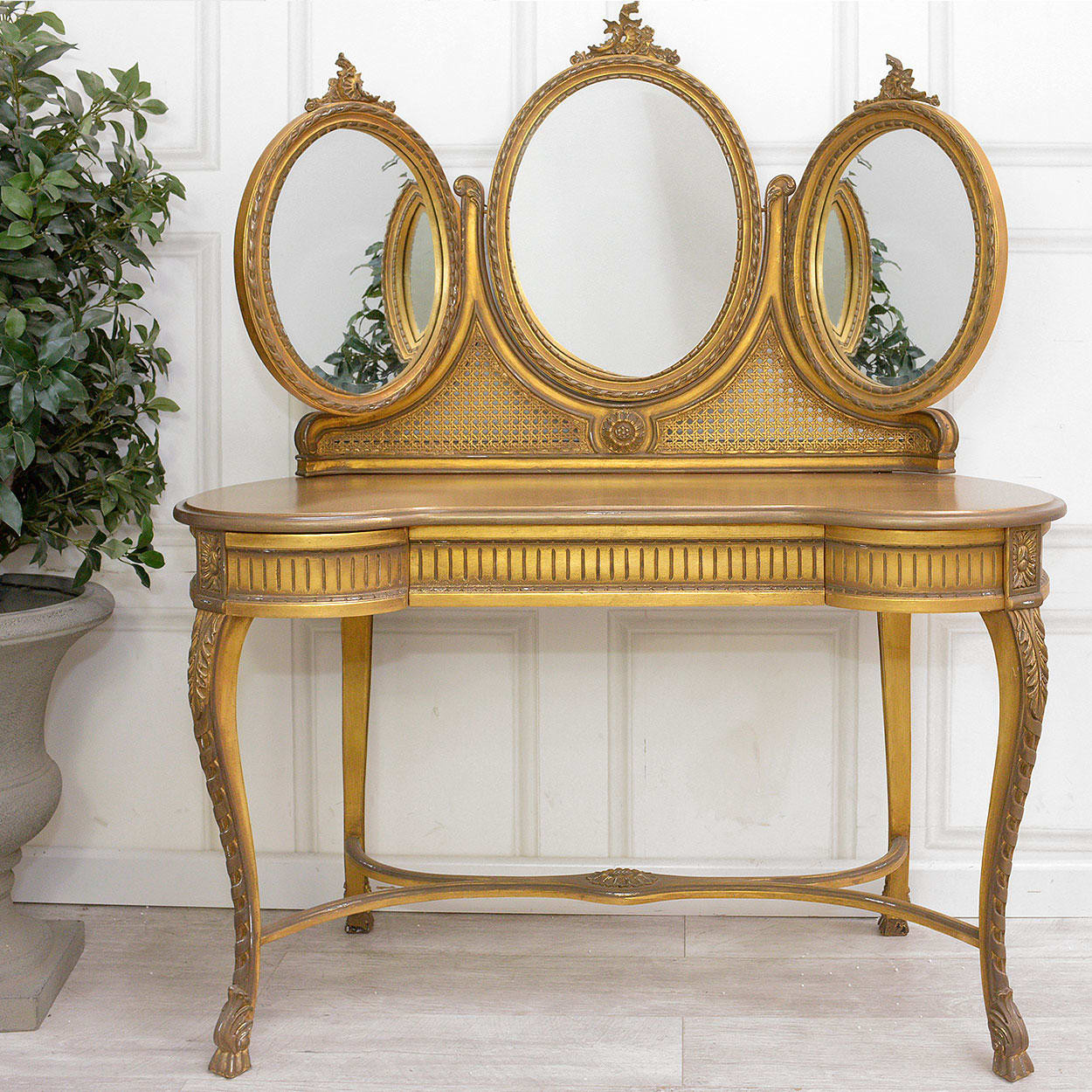 Baroque Dressing Table, High EndBedroom Vanity