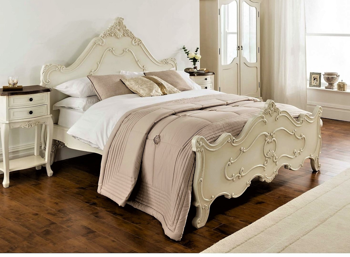 Rococo Bedroom Sets