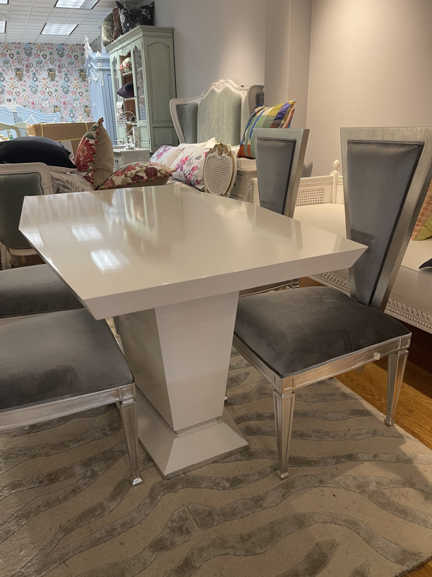 White and Silver Dining Set, Modern and Contemporary